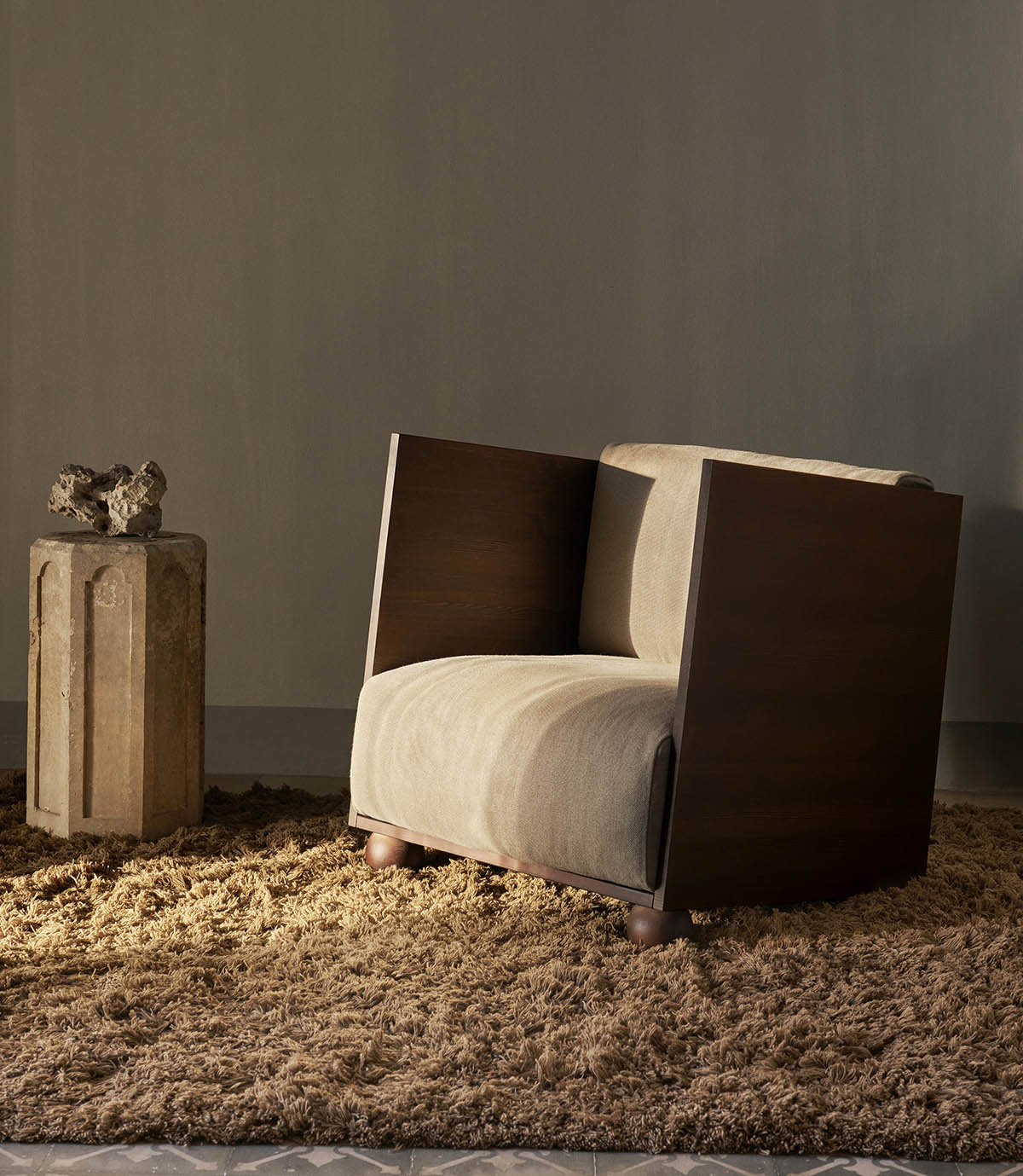 Rum Lounge Chair - Rich Linen – Arrival Hall