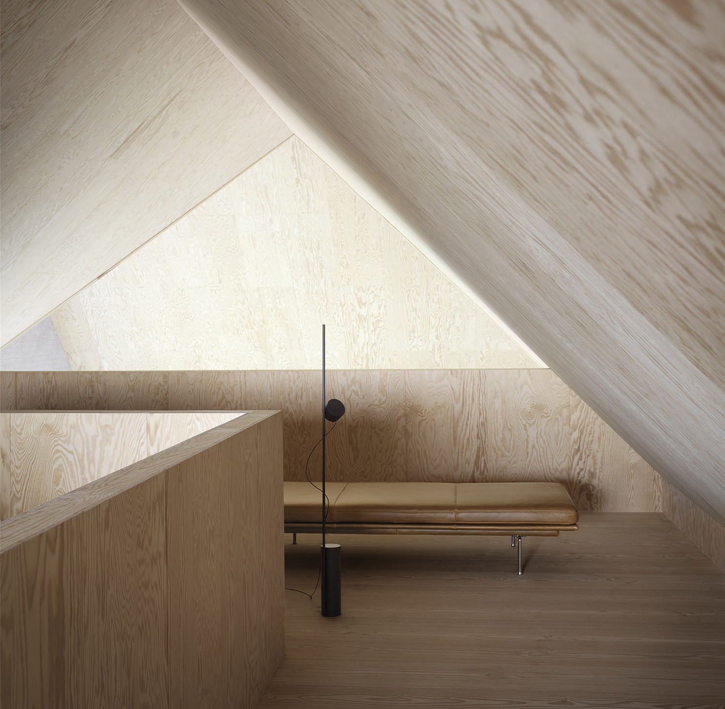 Muuto Outline Daybed – Arrival Hall